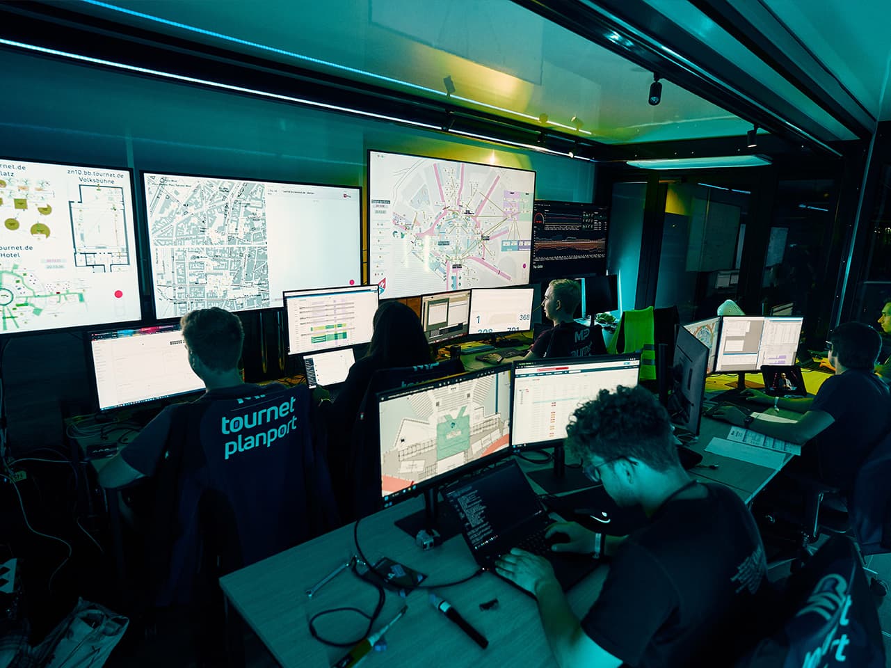 Tournet: stable network infrastructures and IT solutions for successful ...